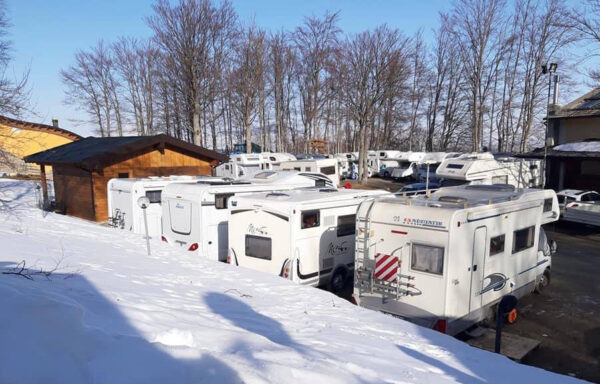 Camping - Le Polle sul Cimone, Camping, Piazzaole e Bungalow